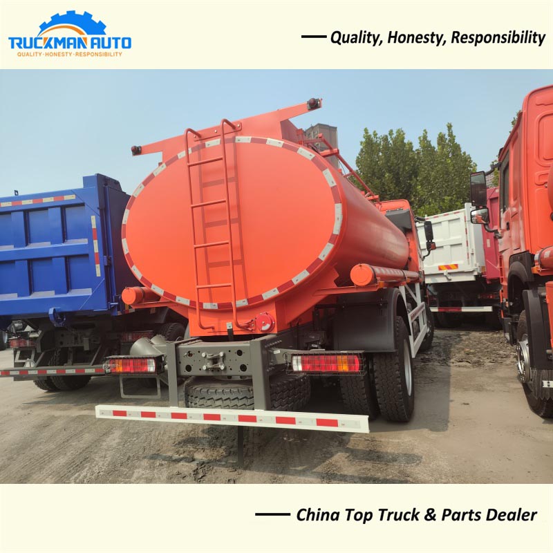 10000 Liters SINOTRUK HOWO 4x2 Fuel Tanker Truck For Sudan 10000 Liters SINOTRUK HOWO 4x2 Fuel Tanker Truck For Sudan