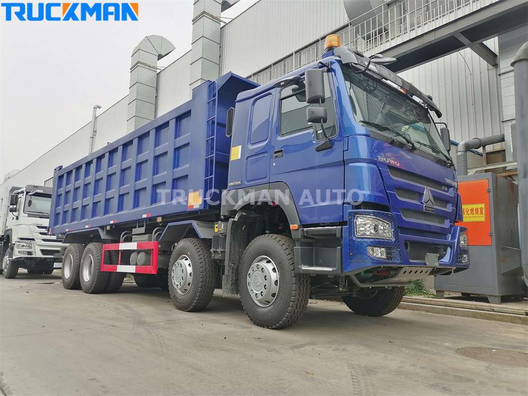 30m3 SINOTRUK HOWO 8x4 Tipper Truck To Ghana