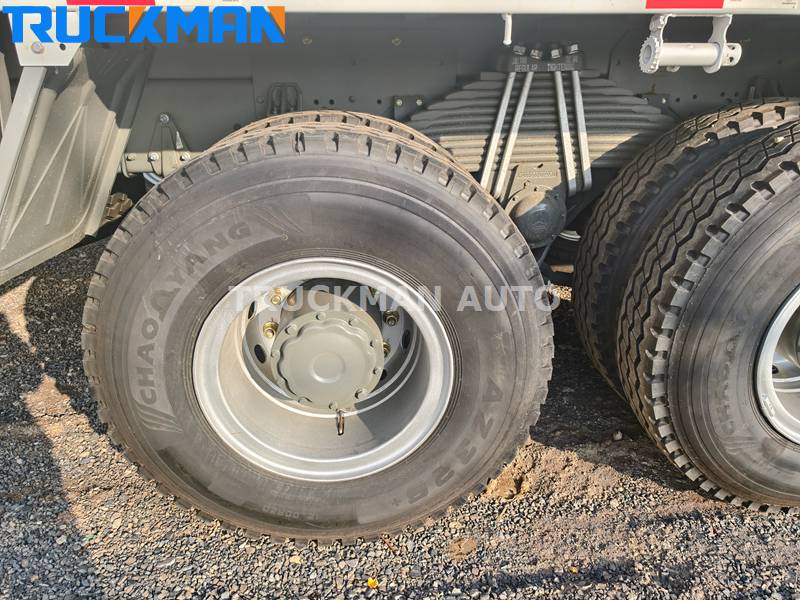 SINOTRUK HOWO 6x4 380HP Lorry Truck For Kenya